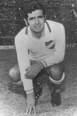 Morre Luis Cubilla, o “Señor Libertadores” – efemérides do éfemello