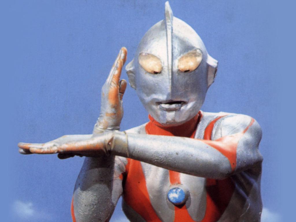 Ultraman estreia na TV japonesa – efemérides do éfemello